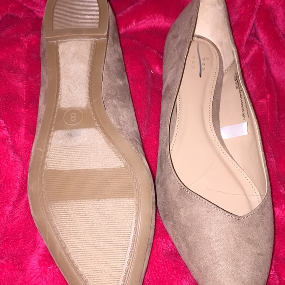 Shoes | Beige Flats | Poshmark